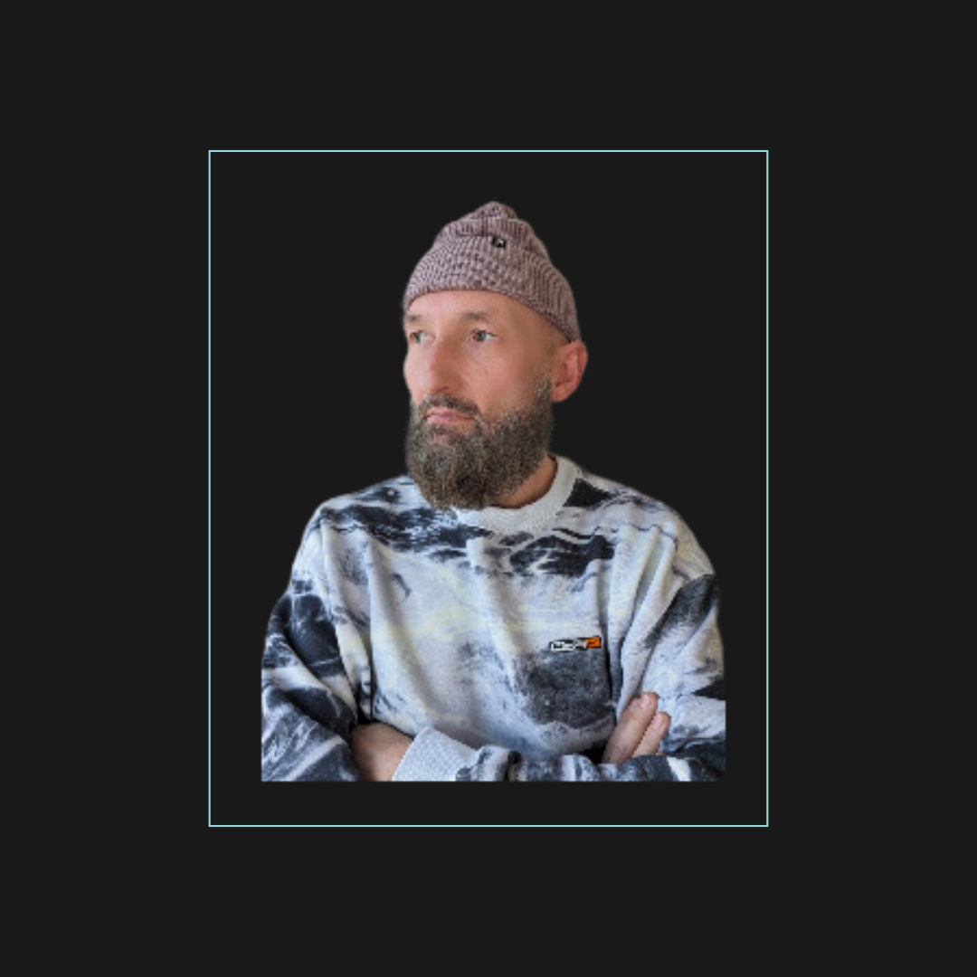 Meet the Team – Caddix